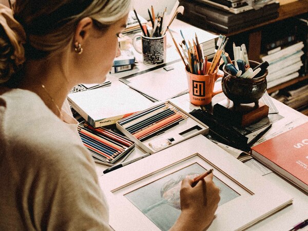 From Chaos to Creativity: How to Organize Your Art Studio and Digital ...